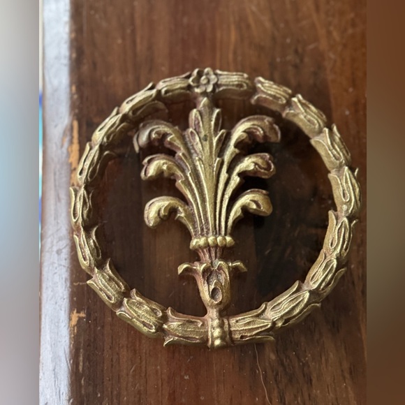 Kitchen | Vintage Gold Trivet | Poshmark